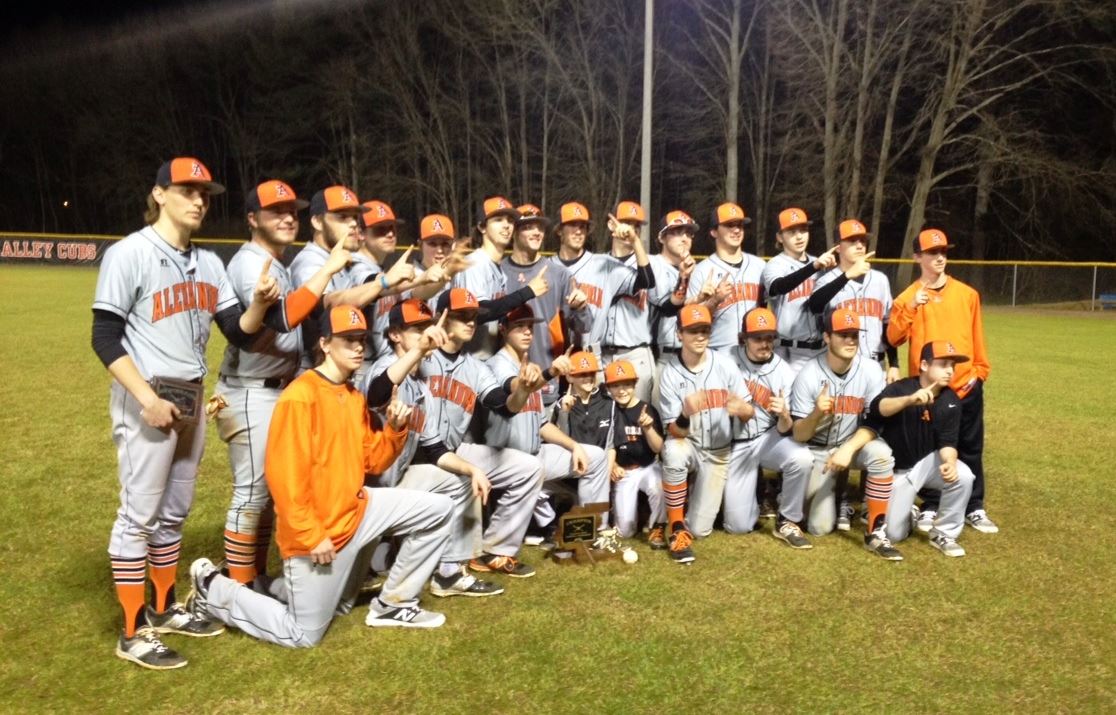 Valley Cubs celebrate title – E.A. Sports Today