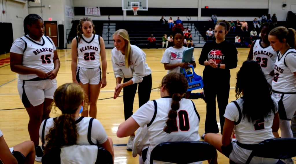 Noah adds volleyball – E.A. Sports Today